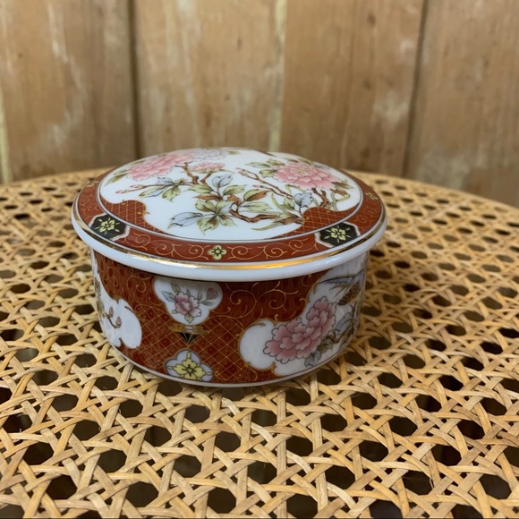 Vintage | Accents | Vintage Japanese Porcelain Trinket Box | Poshmark
